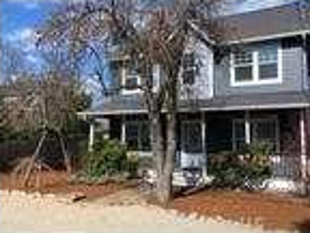 3 Bedroom 2 Bath In Talent OR 97540