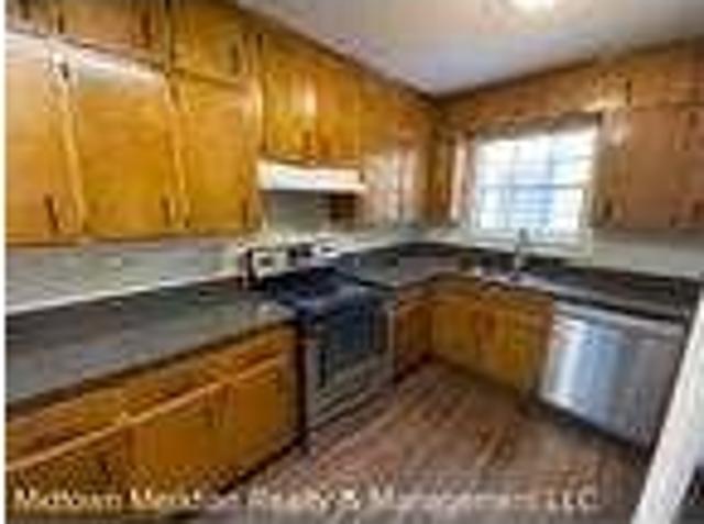 3 Bedroom 2 Bath In Tallahassee FL 32301