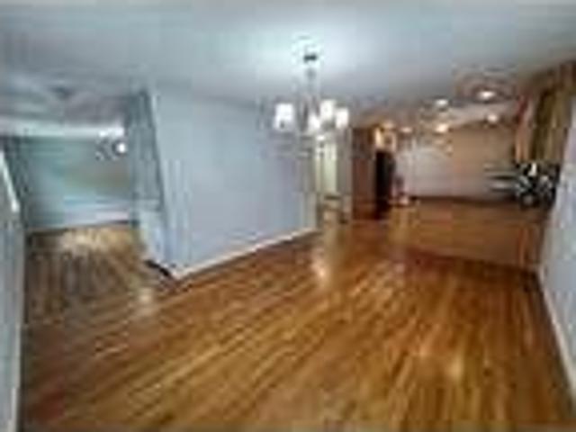 3 Bedroom 2 Bath In White Plains New York 10603