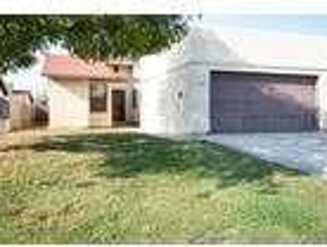 3 Bedroom 2 Bath In Yuma AZ 85364