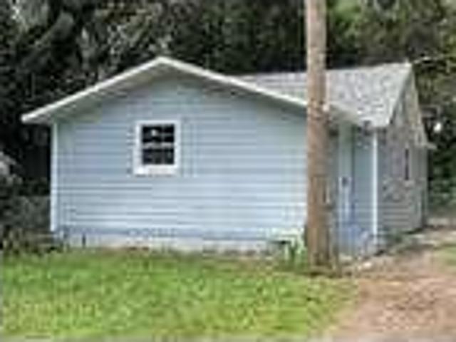 3 Bedroom 2 Bath In Zephyrhills Florida 33542