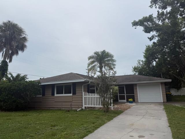 3 Bedroom 2 Bath Single Family Home w/Garage & Bonus Room