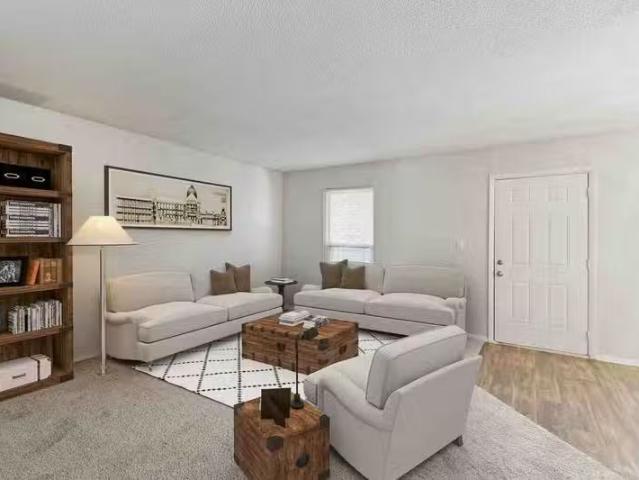 3 Bedroom/ 2 Bath Welcome to Hickory Ridge Apartments!