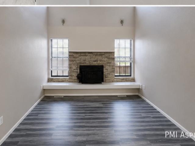 3 Bedroom 2 Bathroom Townhouse in Longmont