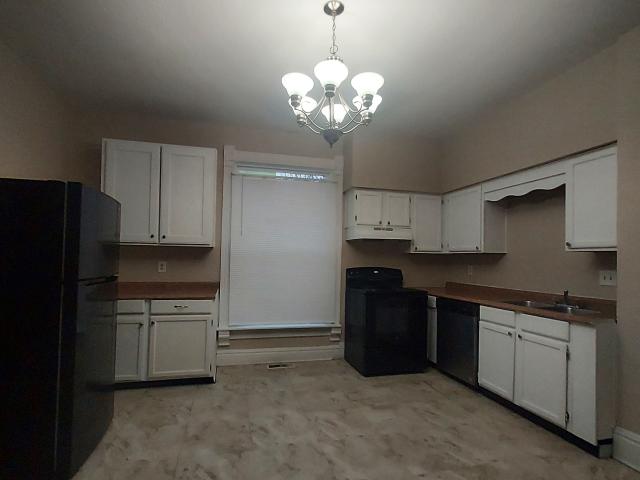 3 Bedroom Apartment – Section 8 Welcome!