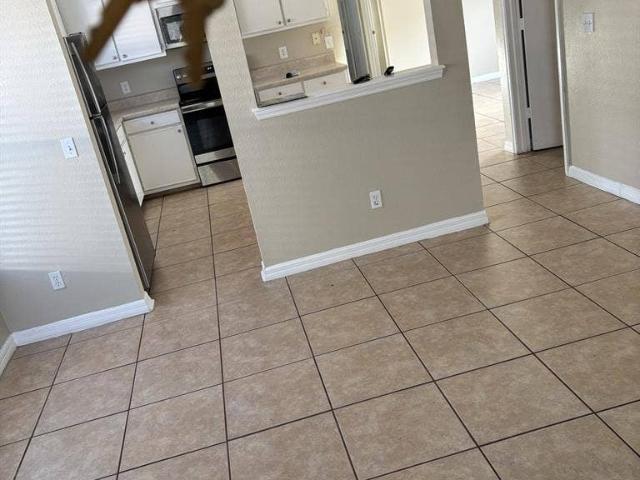 3 bedroom 2 bathroom by myself