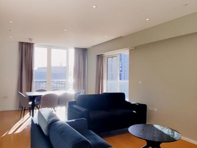 3 Bedroom 2 Bathroom Flat10