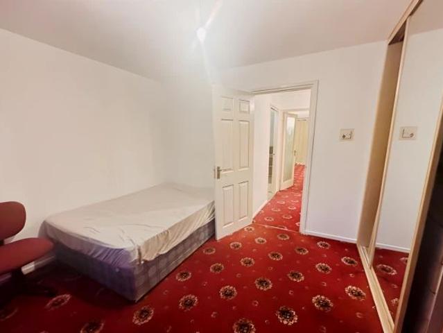 3 Bedroom 2 Bathroom room 2