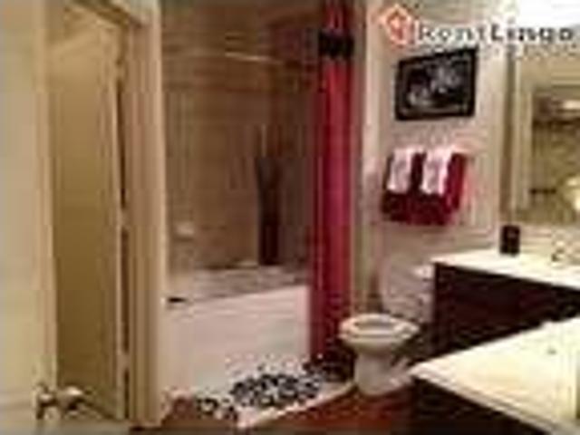 3 bedroom 304 S Parkridge Dr