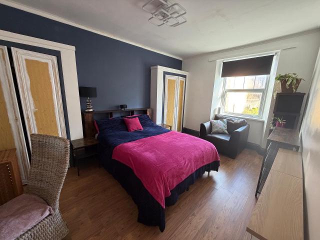 3 Bedroom | 7B Eton Place, PL1 5DS