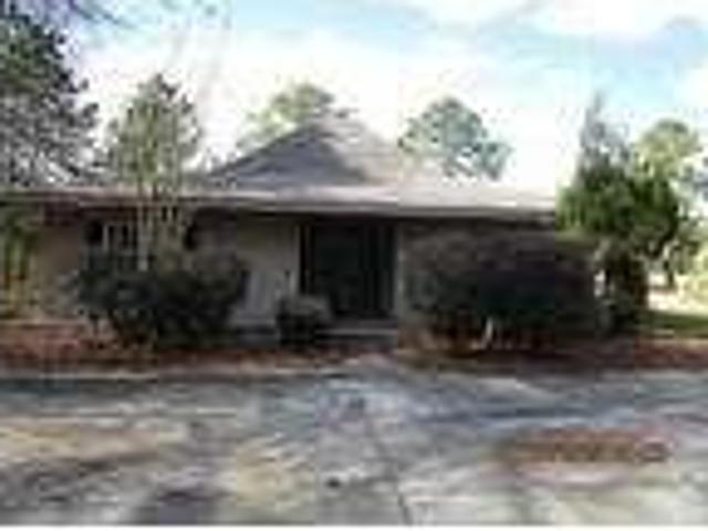 3 Bedroom 4 Bath In Manning SC 29102