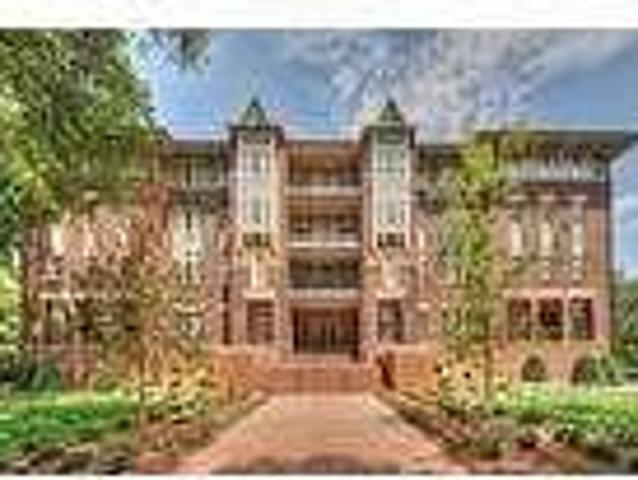 3 Bedroom 4 Bath In Charlotte North Carolina 28207