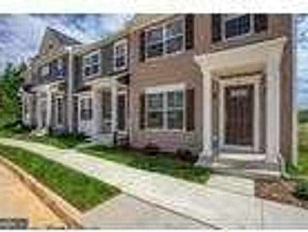 3 Bedroom 4 Bath In Fredericksburg VA 22405