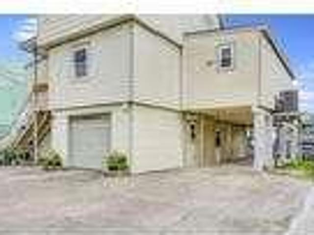 3 Bedroom 4 Bath In Hitchcock TX 77563