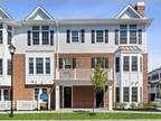 3 Bedroom 4 Bath In Roslyn New York 11576