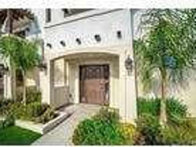 3 Bedroom 4 Bath In San Fernando California 91340
