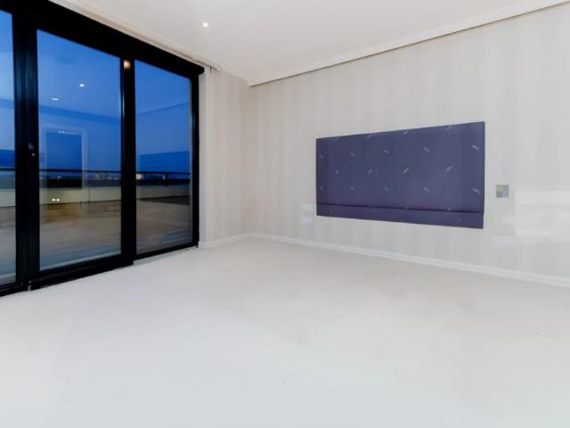 3 Bedroom 4 Bathroom Flat 1016
