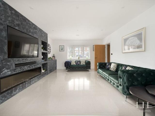 3 bedroom