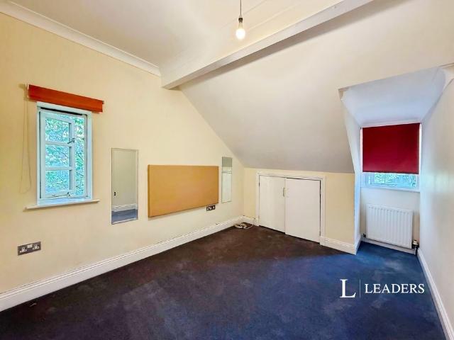 3 bedroom cottage to rent Derby Road, Bournemouth, Dorset, BH1