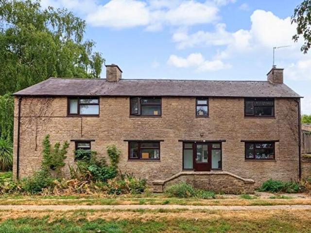 3 Bedroom Cottage To Rent In Aynho, OX17
