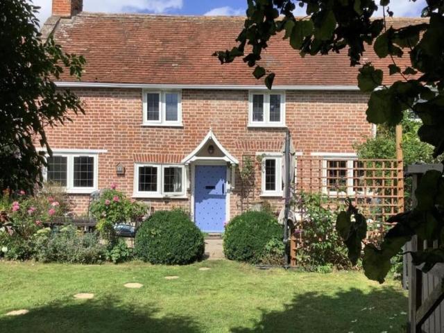 3 bedroom cottage to rent