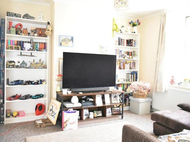 3 bedroom cottage to rent