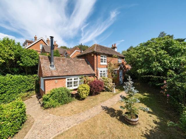 3 bedroom cottage to rent