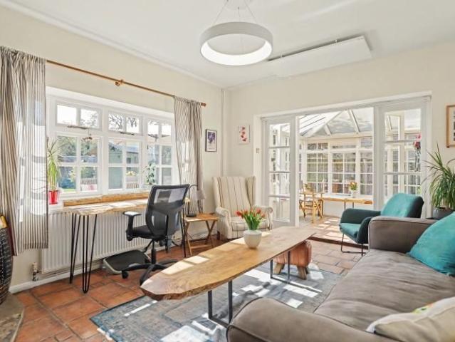 3 bedroom cottage to rent