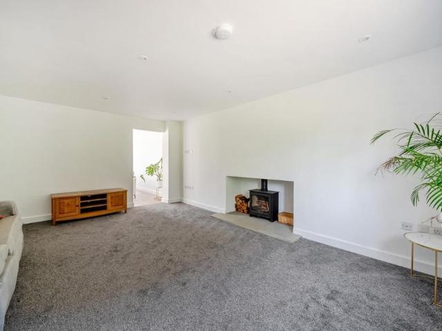 3 bedroom cottage to rent