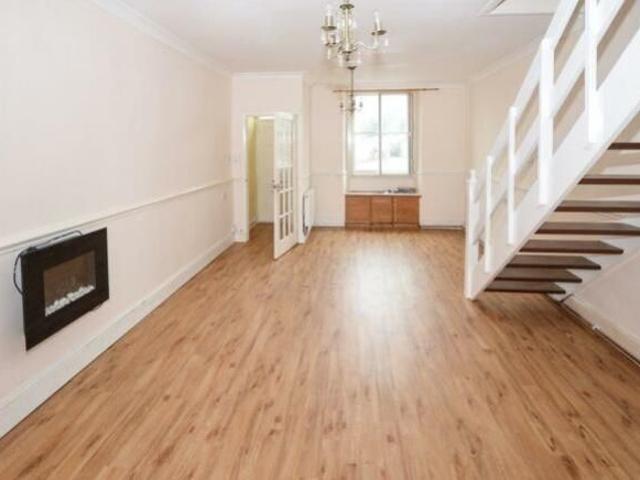 3 bedroom cottage to rent