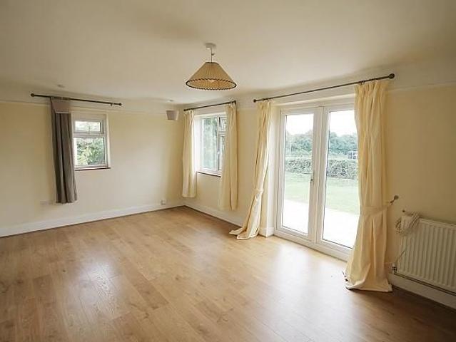3 bedroom cottage to rent