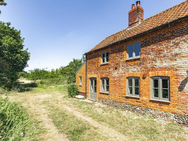 3 bedroom cottage to rent