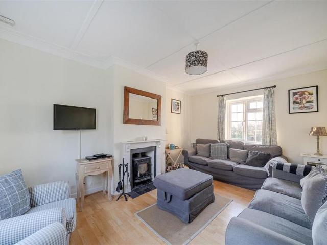 3 bedroom cottage to rent