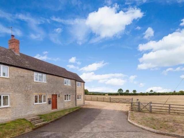 3 bedroom cottage to rent