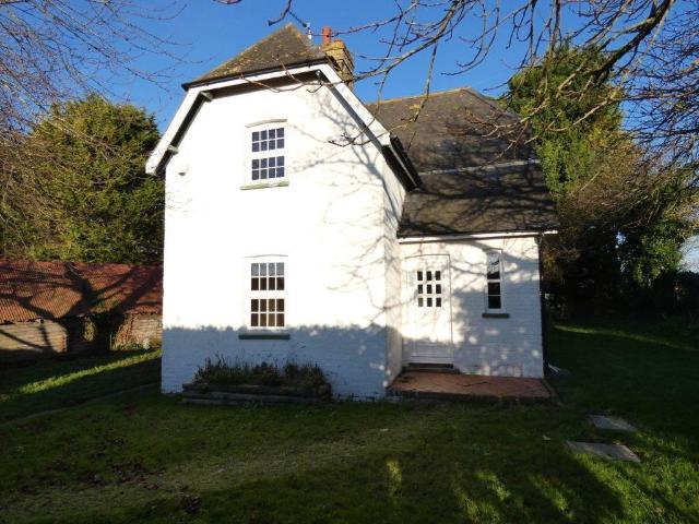 3 bedroom cottage to rent