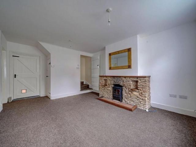 3 bedroom cottage to rent