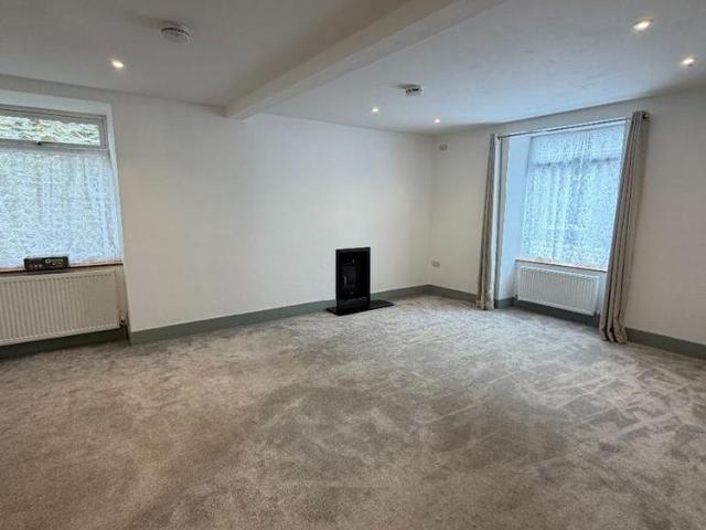 3 bedroom cottage to rent