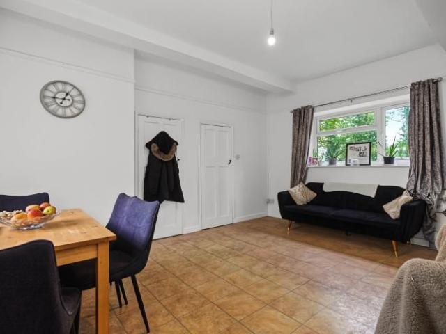 3 bedroom cottage to rent