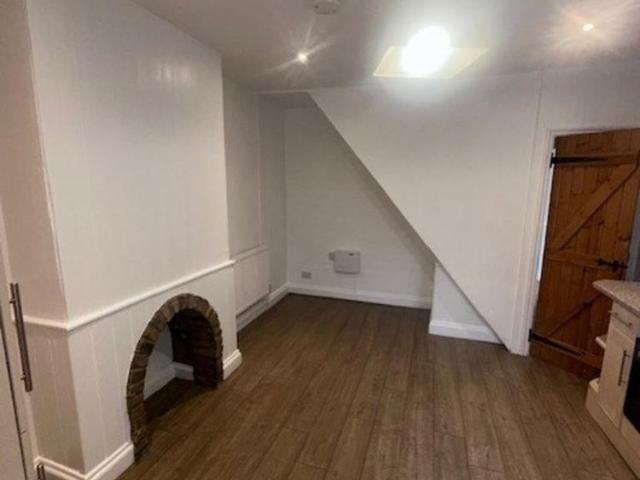 3 bedroom cottage to rent