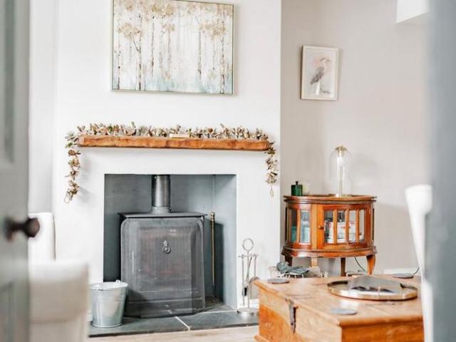 3 bedroom cottage to rent