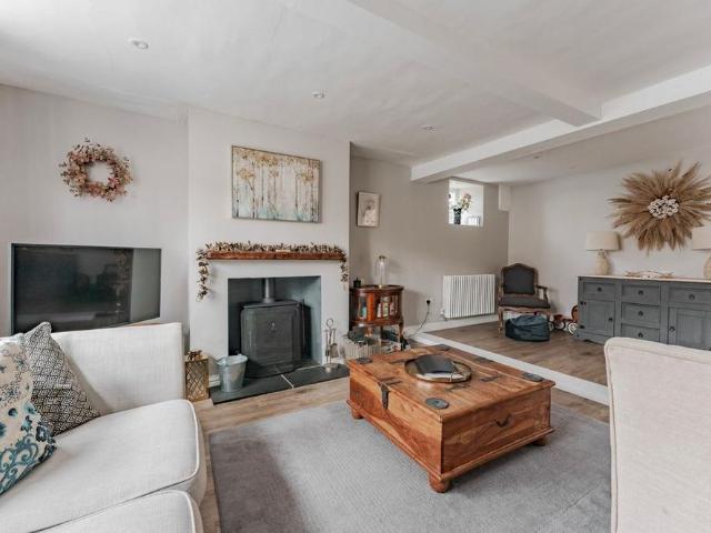 3 bedroom cottage to rent
