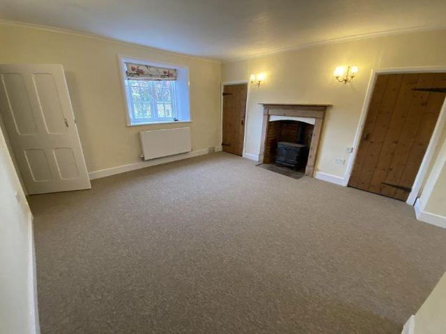 3 bedroom cottage to rent