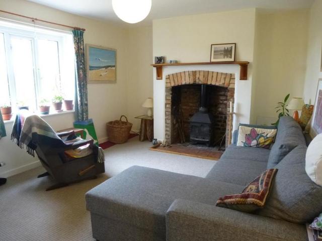 3 bedroom cottage to rent