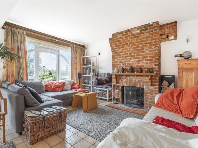 3 bedroom cottage to rent