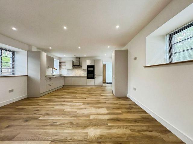 3 bedroom cottage to rent