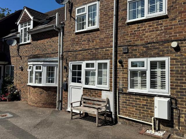 3 bedroom cottage to rent