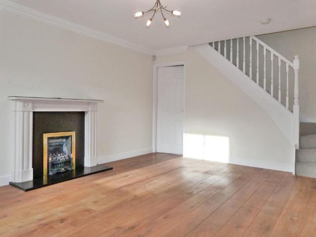 3 bedroom cottage to rent