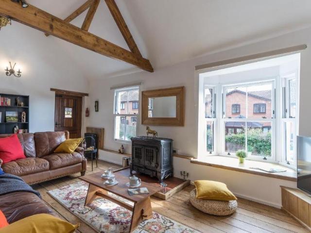 3 bedroom cottage to rent