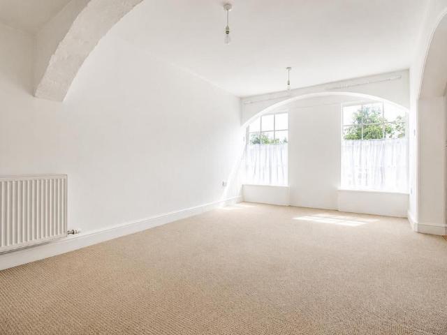 3 bedroom cottage to rent