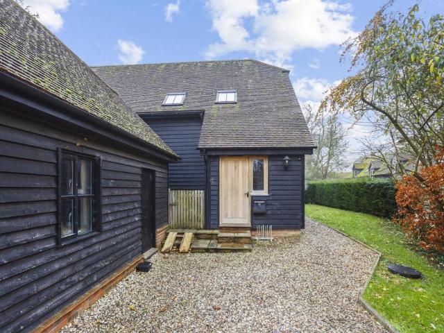 3 bedroom cottage to rent